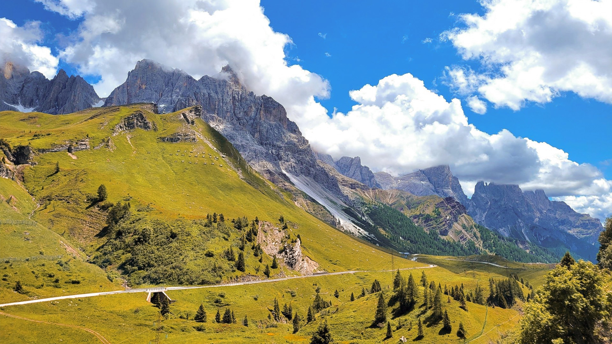Classic Alps: Onroad Tour | BMW Motorrad